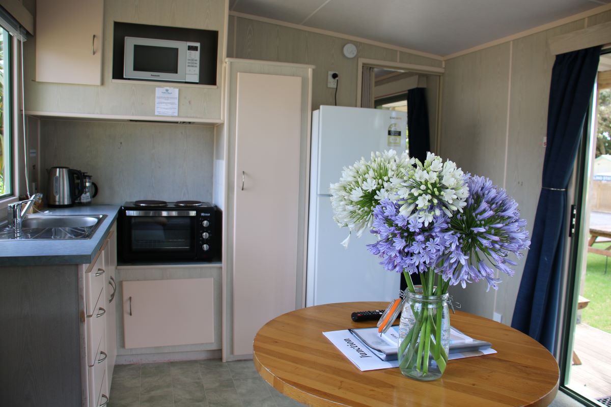 Self-contained One Bedroom Units | Pākiri Holiday Park
